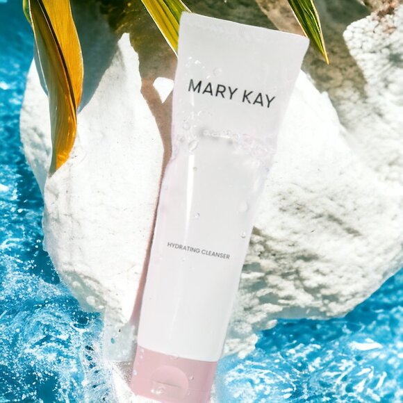 Mary Kay | Skincare | Hydrating Cleanser 45 Oz New Formula Mary Kay ...